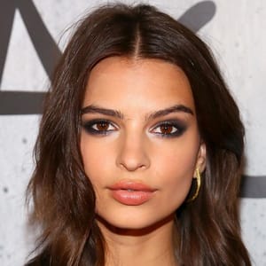 Contact Emily Ratajkowski - Agent, Manager and Publicist Details