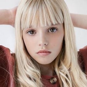 Contact Sadie Lou - Agent, Manager and Publicist Details