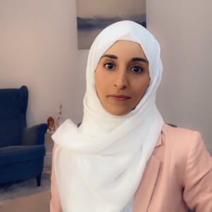 Contact Dr.Rahmah AL-Ghaili - Creator and Influencer