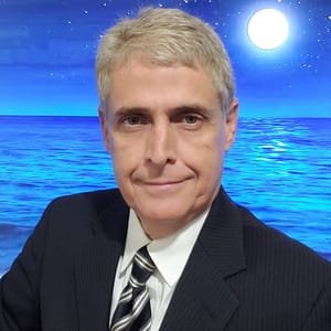 Contact Solano Henriques - Creator and Influencer