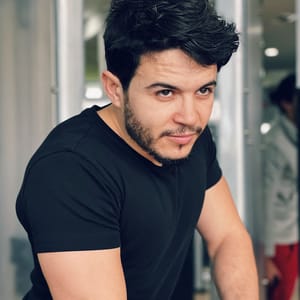 Contact LoGia / لوجيا - Creator and Influencer