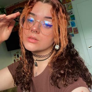 Contact moni:) - Creator and Influencer