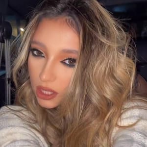 Contact Isabelle Restum - Creator and Influencer