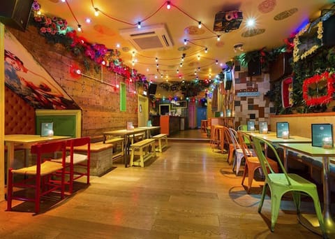 8 Great Cocktail Bars in Soho