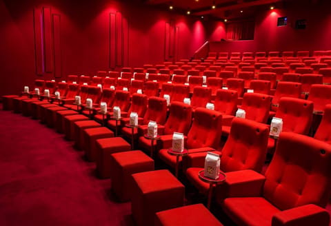 Cinema Dining | Silver Screen, Silver Service: Cinemas That Serve Dinner