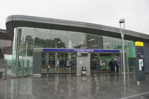 A Guide To The Stations On The New Elizabeth Line - The Handbook