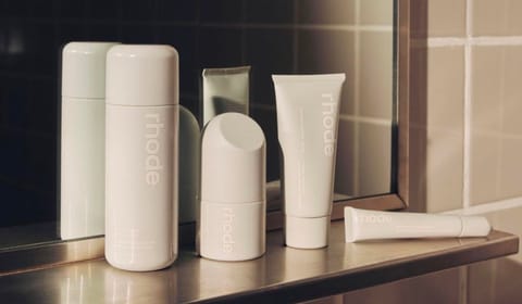 Win The Rhode Essentials Kit For Glazed Donut Skin - Competition