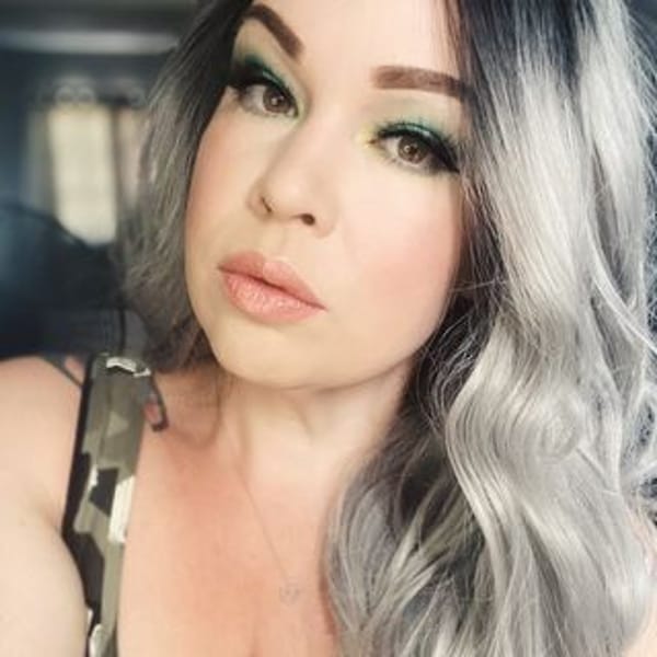 Journey Of A Curvy Girl Influencer Profile - Work With Influencer ...