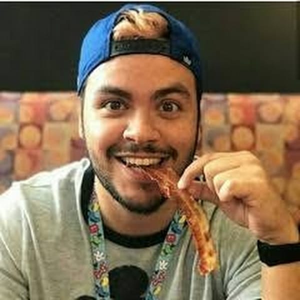 Contact LUCCAS NETO FÃ CLUBE - Creator and Influencer