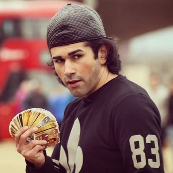 Contact BarryBeeTV - Creator and Influencer