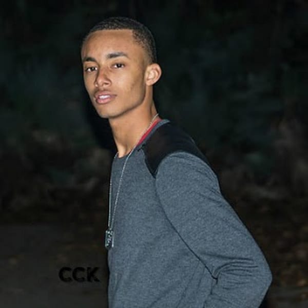 Contact ChrisCustomKicks - Creator and Influencer