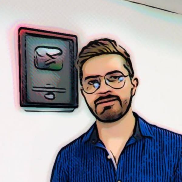 Contact Icaro Art - Creator and Influencer