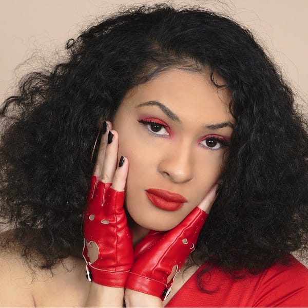 Contact itsbambii Playhouse - Creator and Influencer