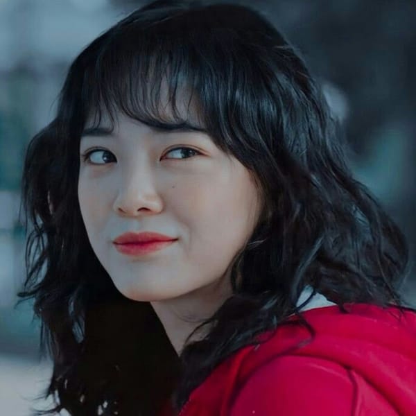 Contact uzaydakises * - Creator and Influencer