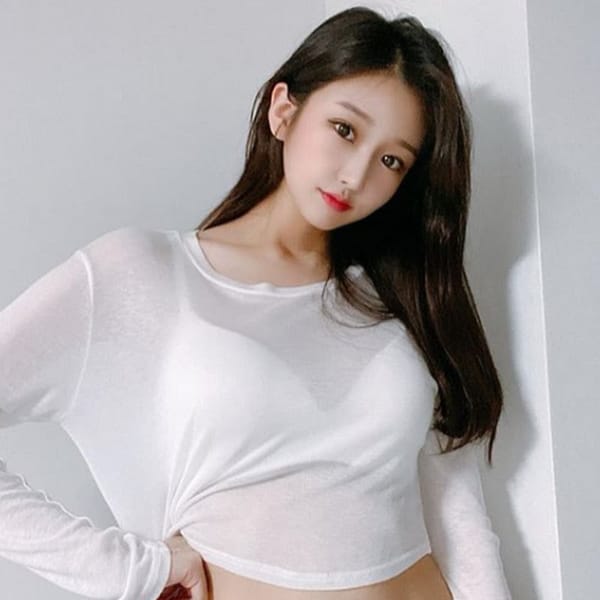 Contact 이서아SEOA - Creator and Influencer