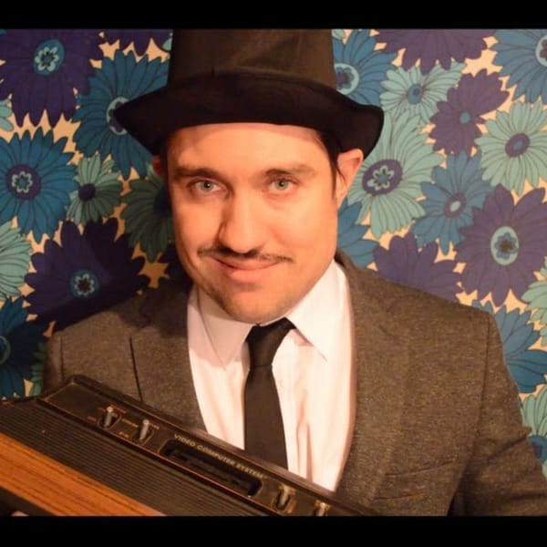 Contact Top Hat Gaming Man - Creator and Influencer