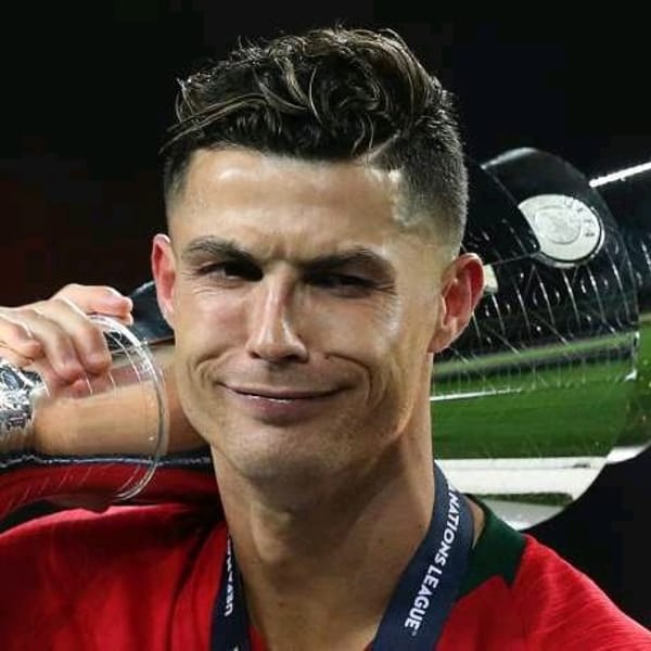 Contact Van Hau - Creator and Influencer