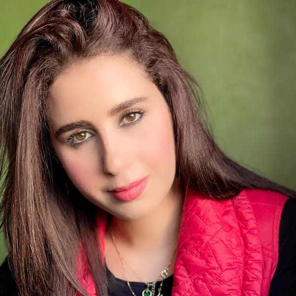 Contact soukaina Abrouk - Creator and Influencer