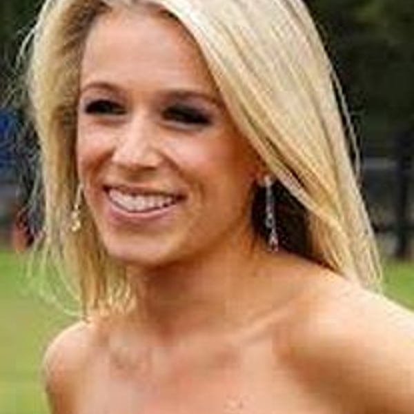 Lara Lewington Contact Info | Find Influencer Numbers, Address, Email ...