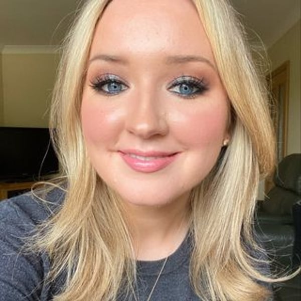 Rose Gallagher Contact Info | Find Influencer Numbers, Address, Email ...