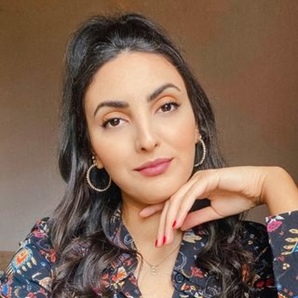 S A B R I N A Contact Info | Find Influencer Numbers, Address, Email in #1 Influencer Marketing ...