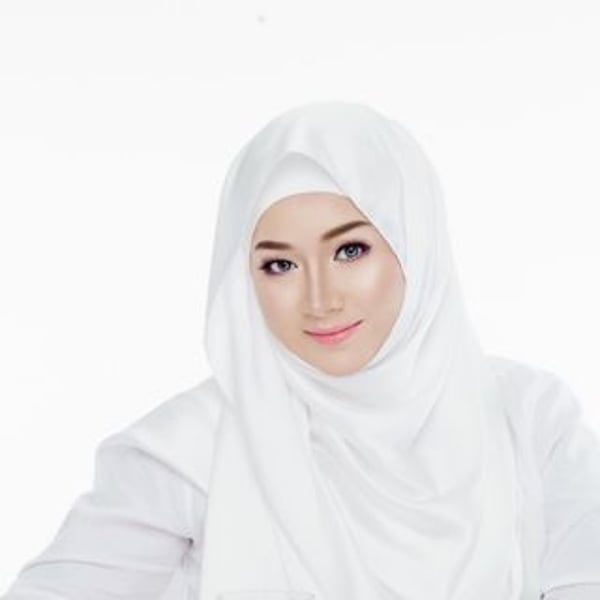 sheera iskandar Contact Info | Find Influencer Numbers, Address, Email ...
