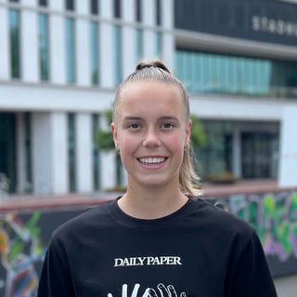 Sterre Kroezen Contact Info | Find Influencer Numbers, Address, Email in #1 Influencer Marketing ...