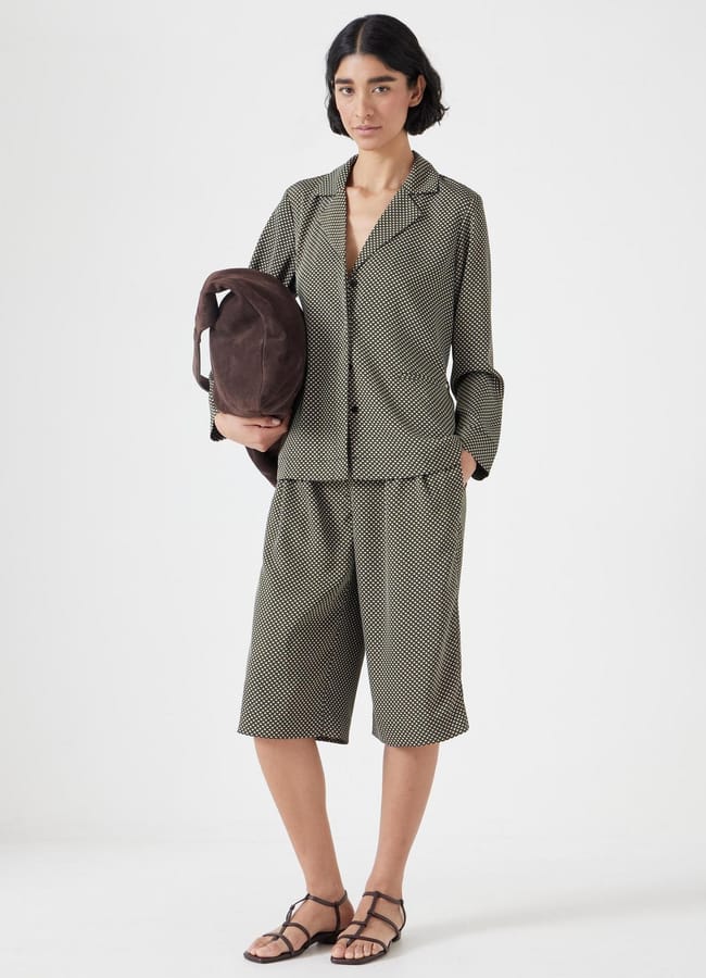 Bermuda Shorts Are In - These Are The Best Ones For Women