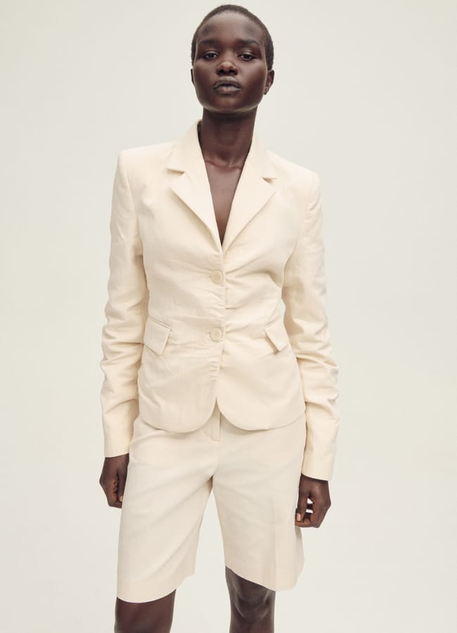 Bermuda Shorts Are In - These Are The Best Ones For Women